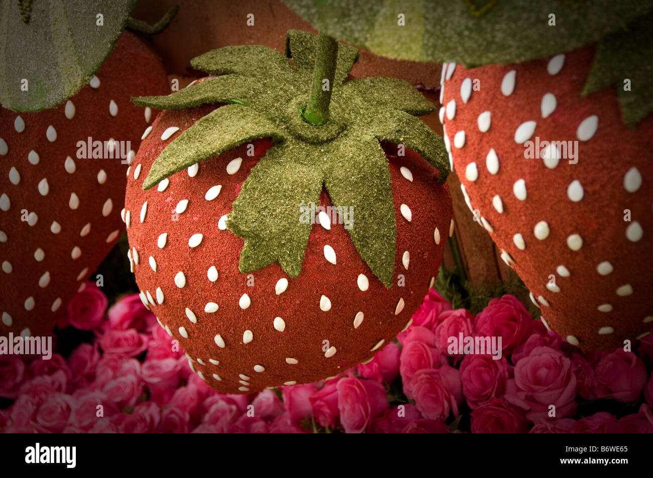 Fruit parade float hi-res stock photography and images - Alamy