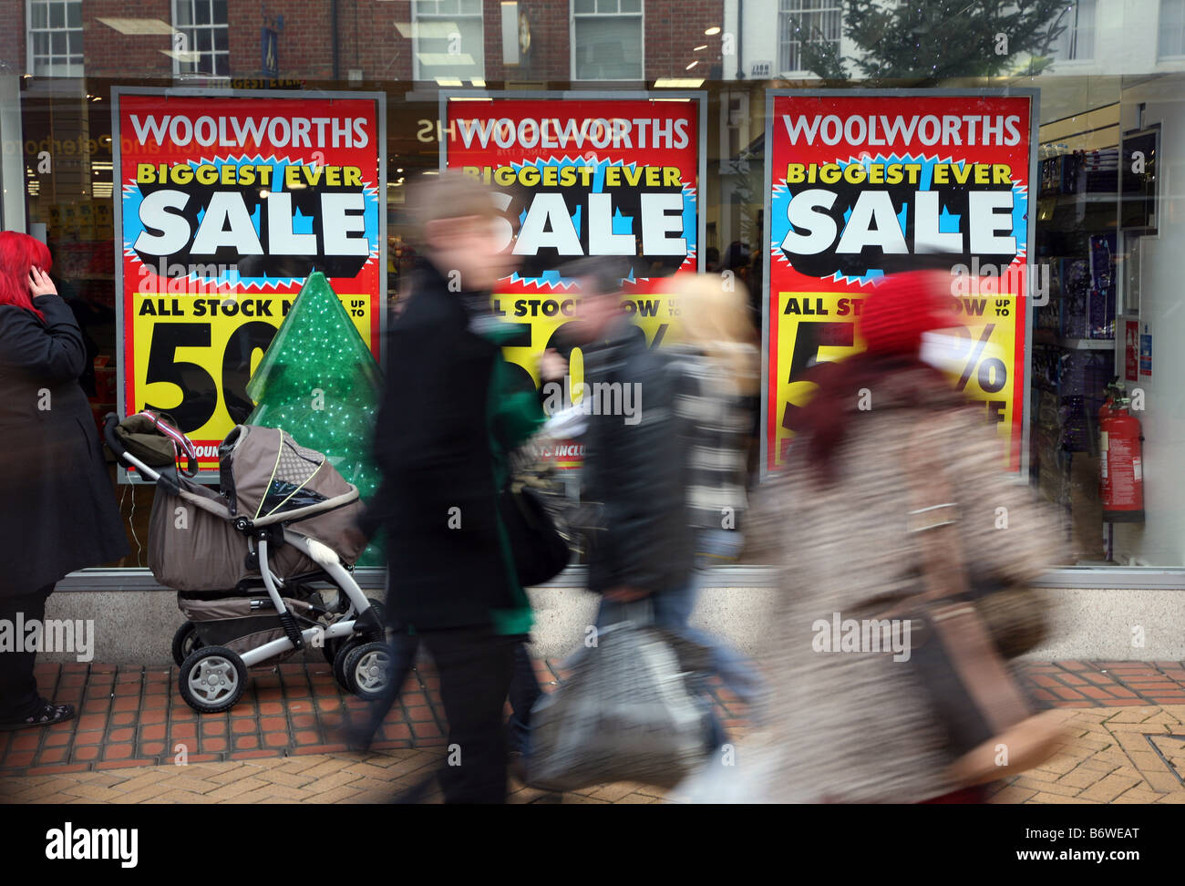 Sale signs in a Woolworths store in Chelmsford High Street Essex Stock ...
