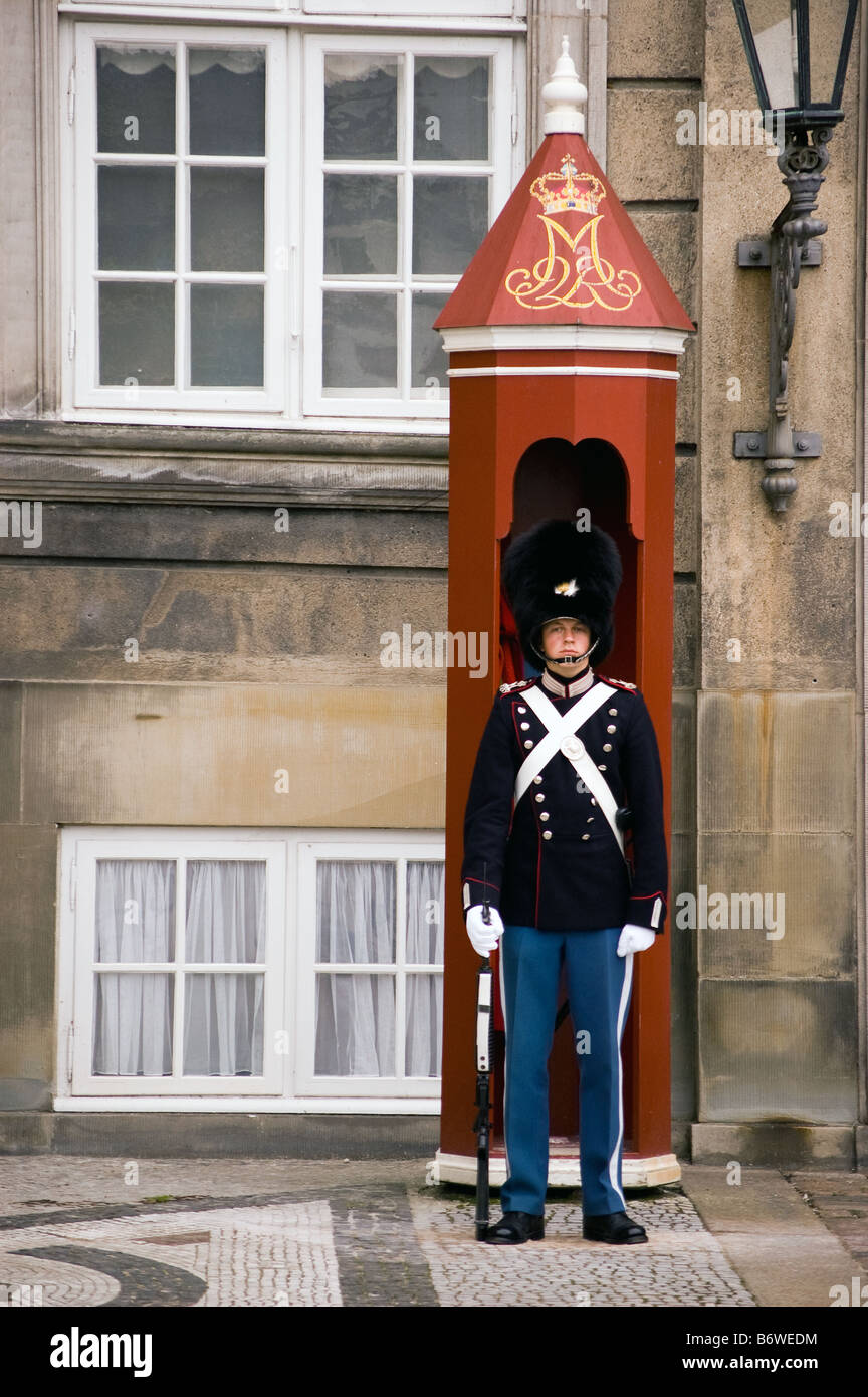 Ceremonial rifle hi-res stock photography and images - Alamy