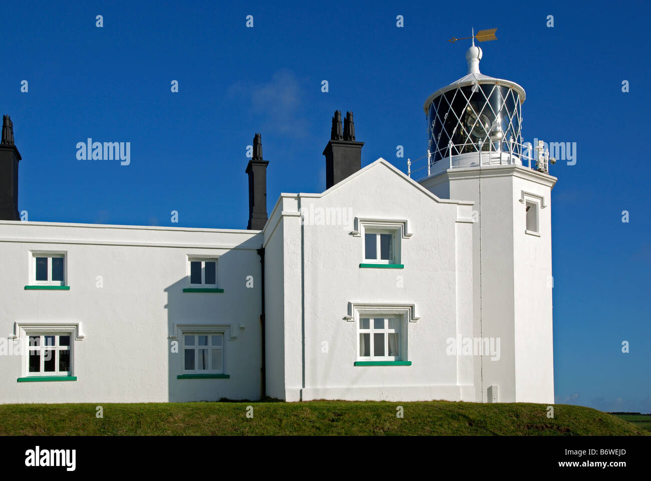 the lighthouse at lizard point,cornwall,england,uk Stock Photo - Alamy