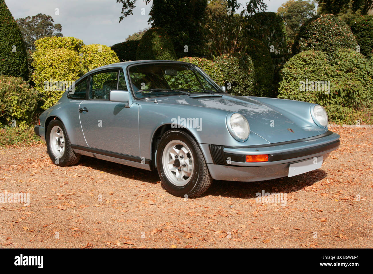 Porsche 911 sc hi-res stock photography and images - Alamy