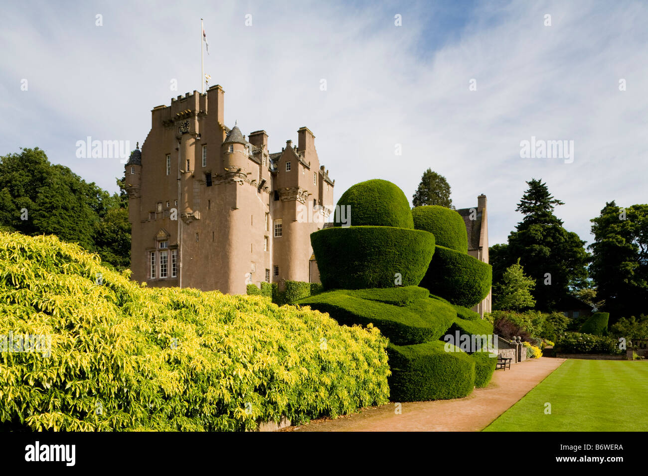 Crathes Castle Aberdeen Grampian Scotland Stock Photo - Alamy