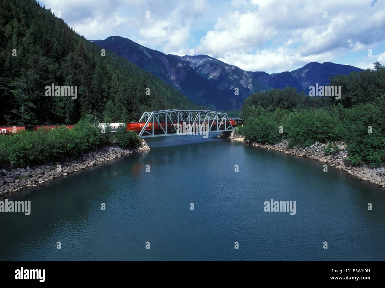 Cn rail bridge hi-res stock photography and images - Alamy