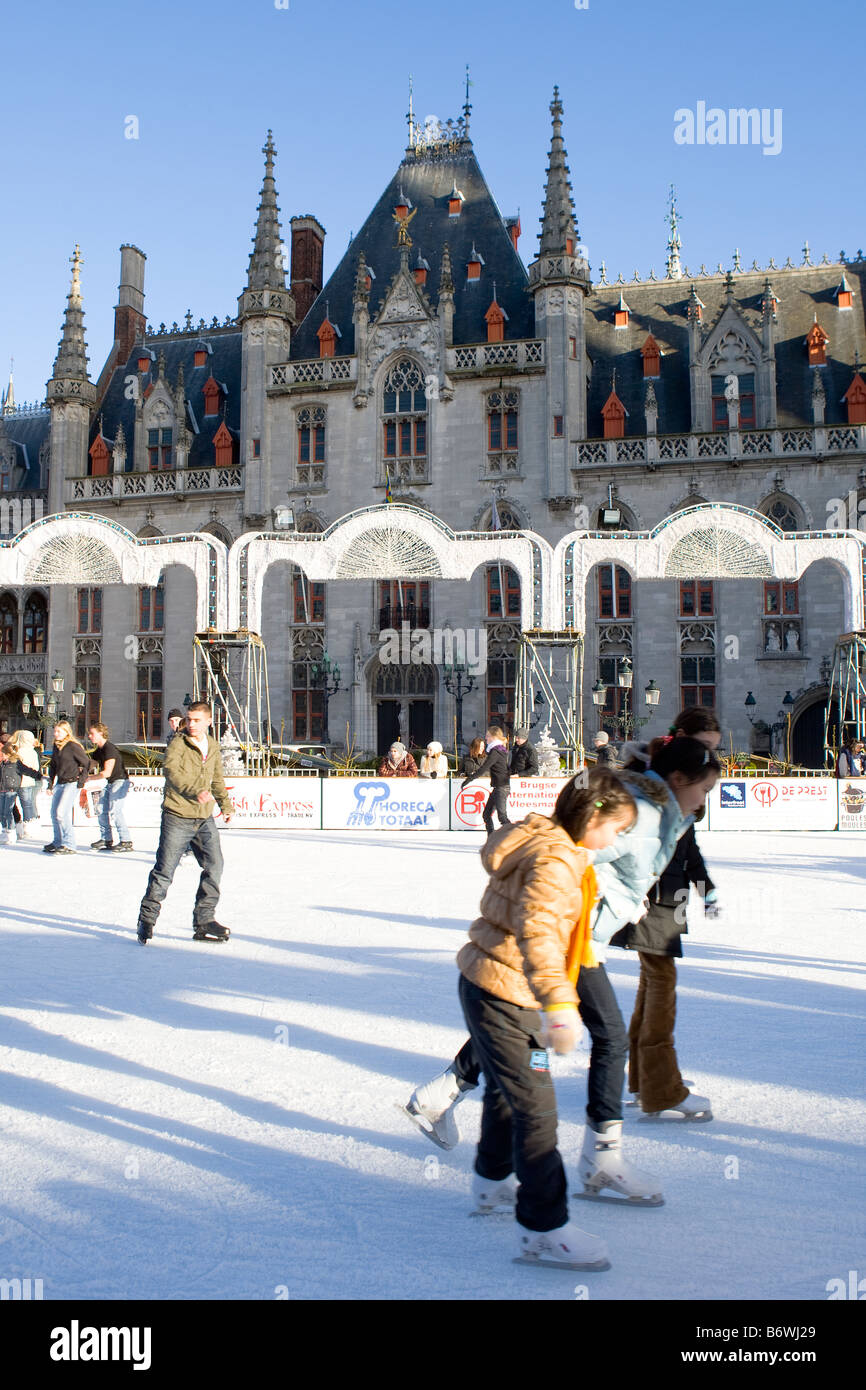 Christmas market bruges skating hi-res stock photography and images - Alamy