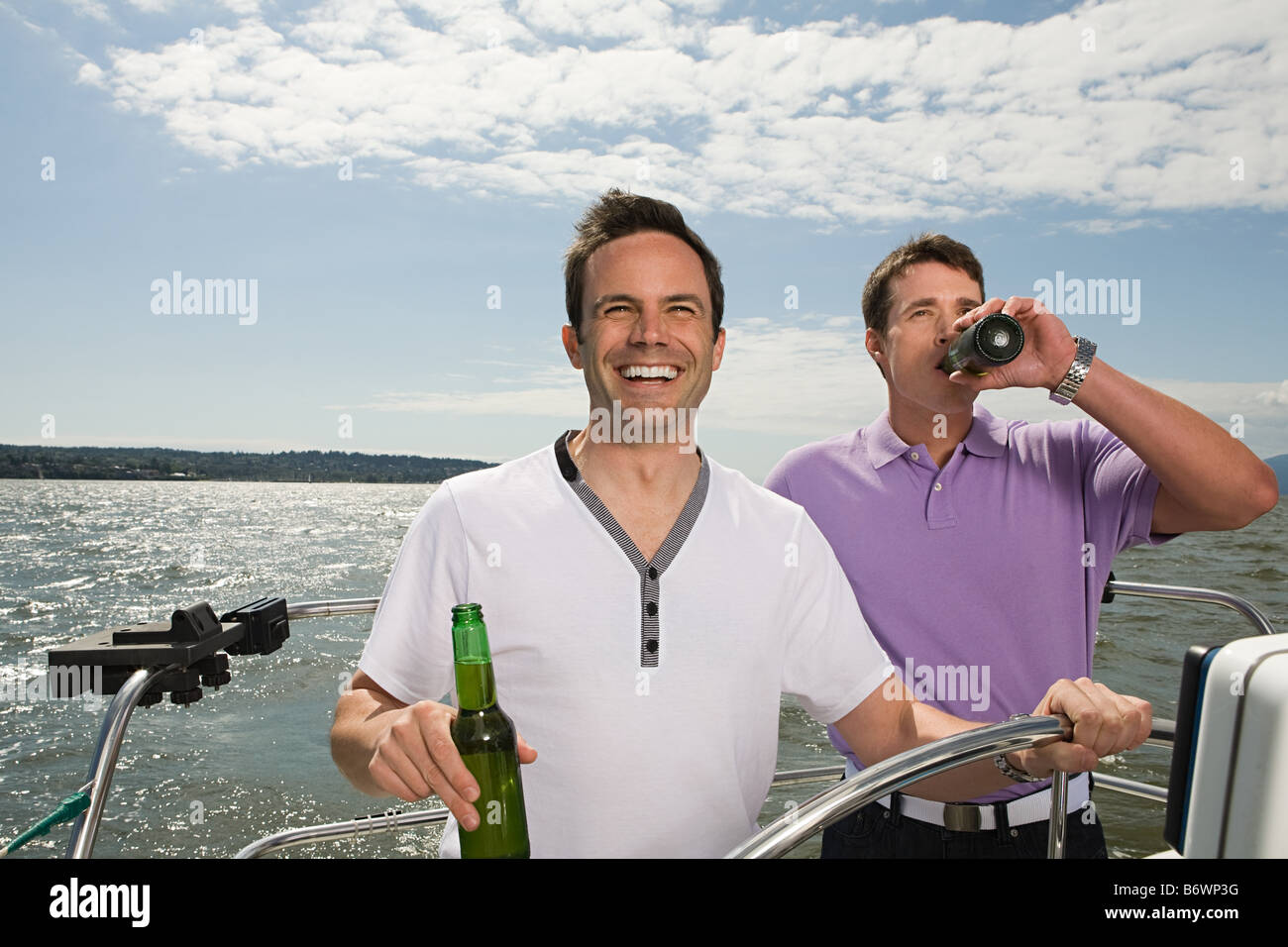 Sailing a boat hi-res stock photography and images - Alamy