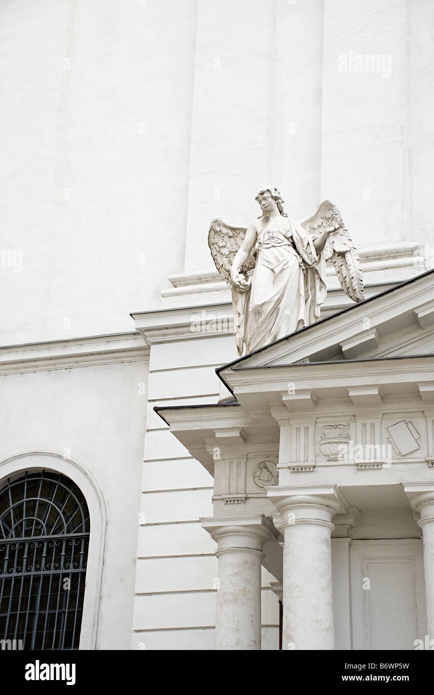 Building of vienna hi-res stock photography and images - Alamy