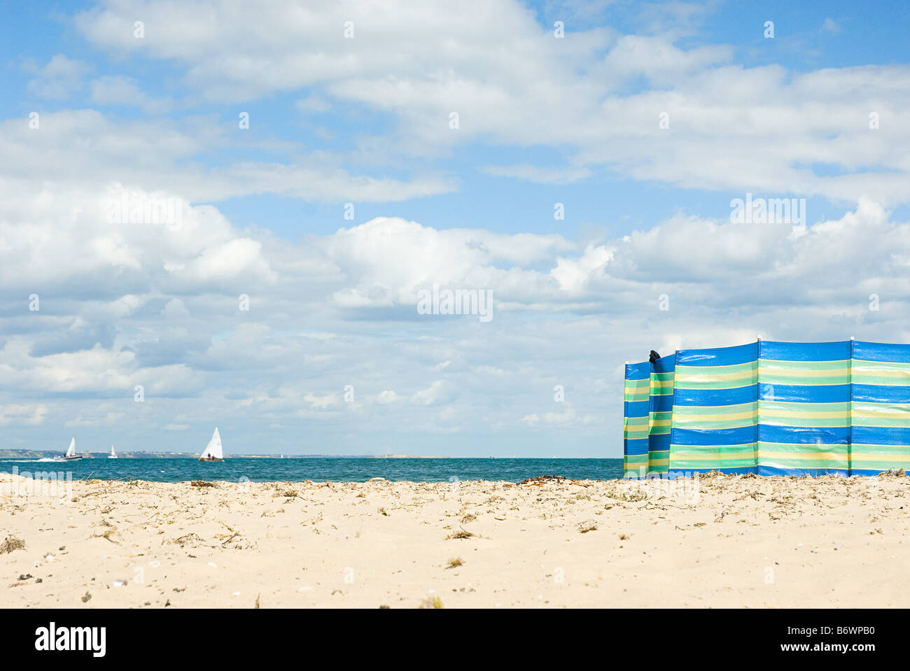Windbreak on beach Stock Photo - Alamy