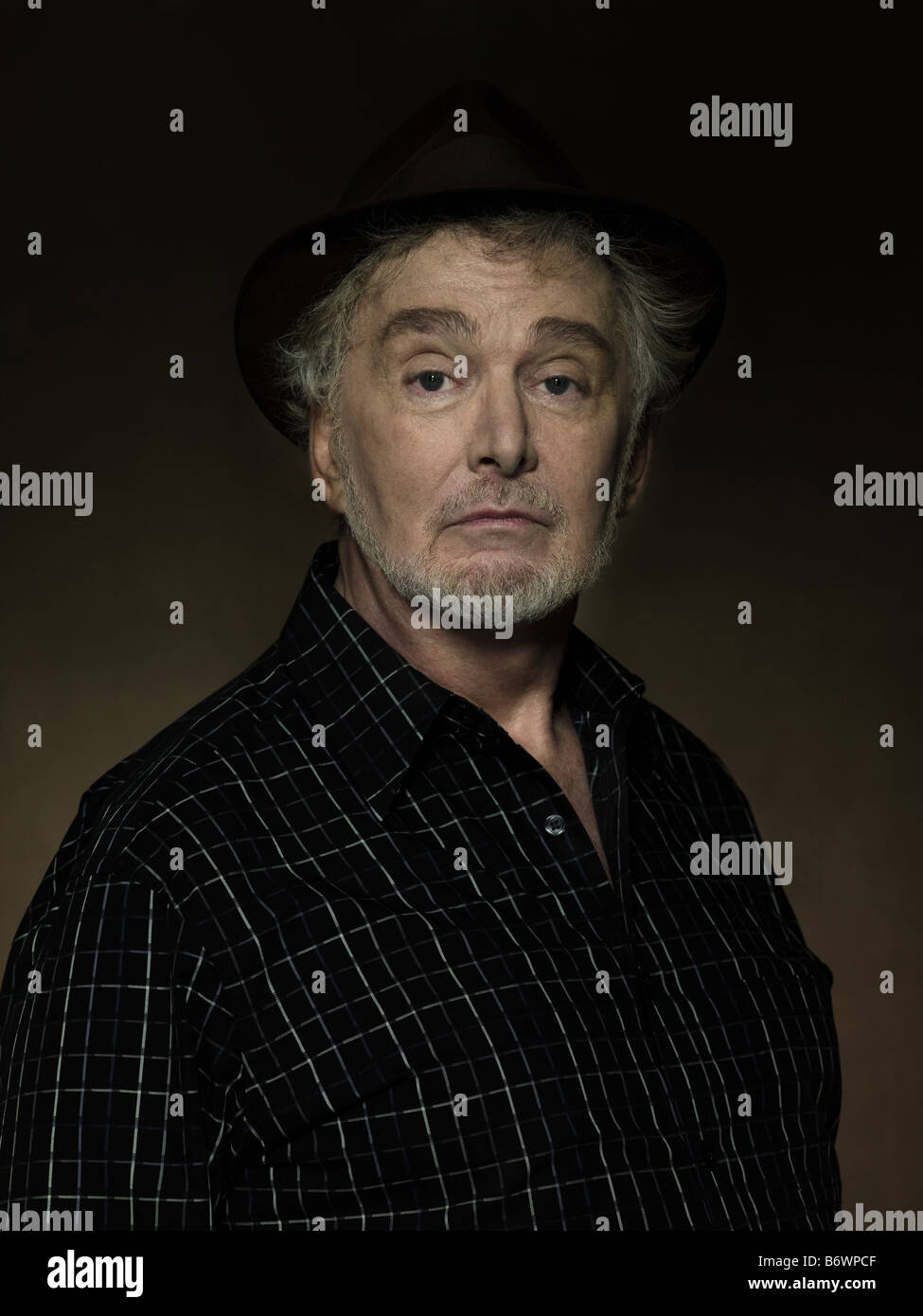 Portrait of a senior man Stock Photo - Alamy