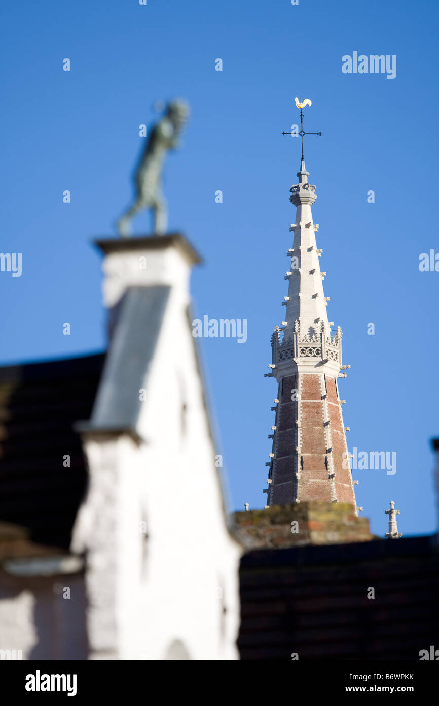 Gable roof church hi-res stock photography and images - Alamy