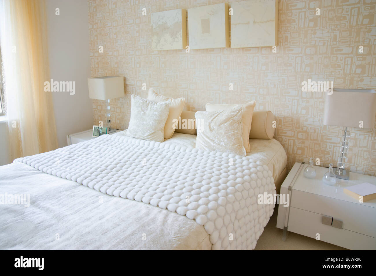 Orderly bedroom hi-res stock photography and images - Alamy