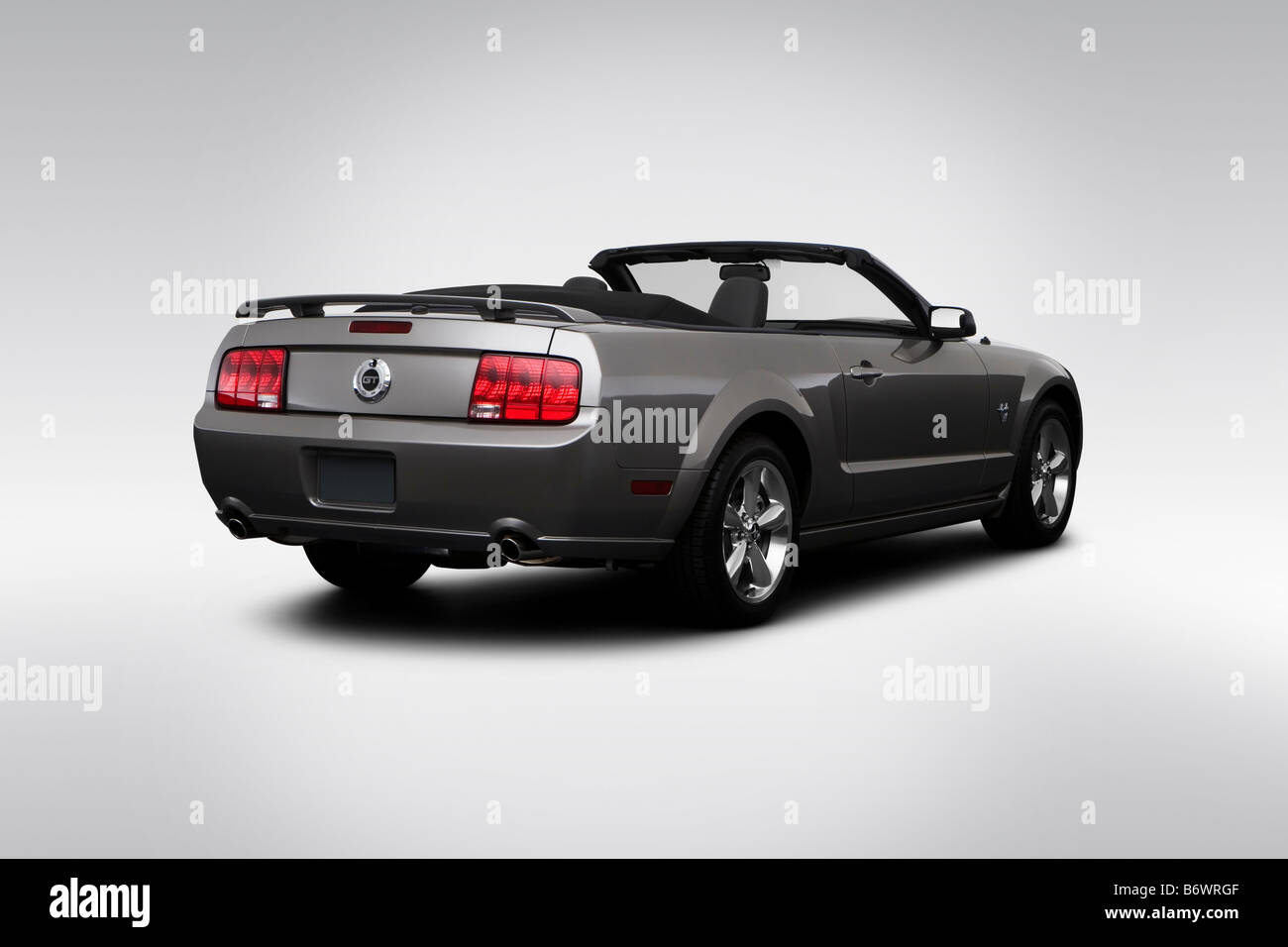 Ford mustang gt 2009 hi-res stock photography and images - Alamy