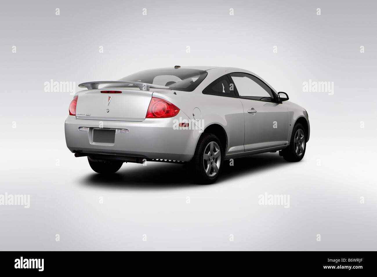 2009 Pontiac G5 GT in Silver - Rear angle view Stock Photo - Alamy