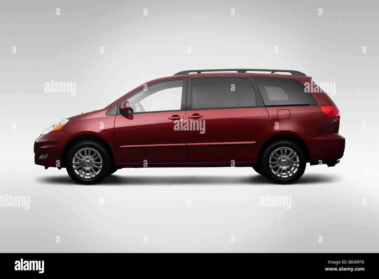 Toyota sienna hi-res stock photography and images - Alamy