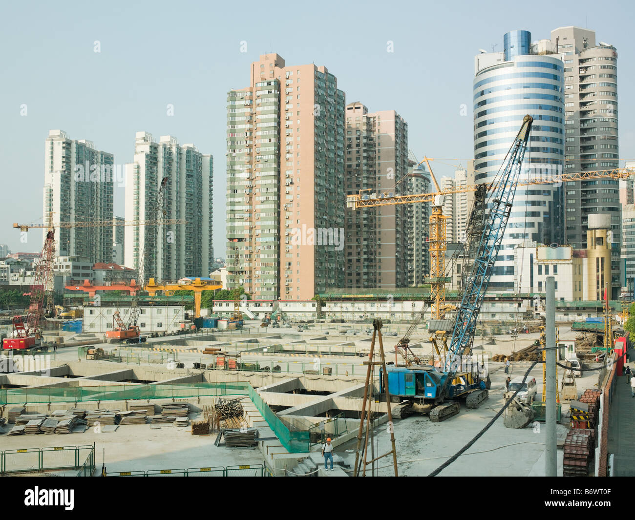 Shanghai skyline construction hi-res stock photography and images - Alamy