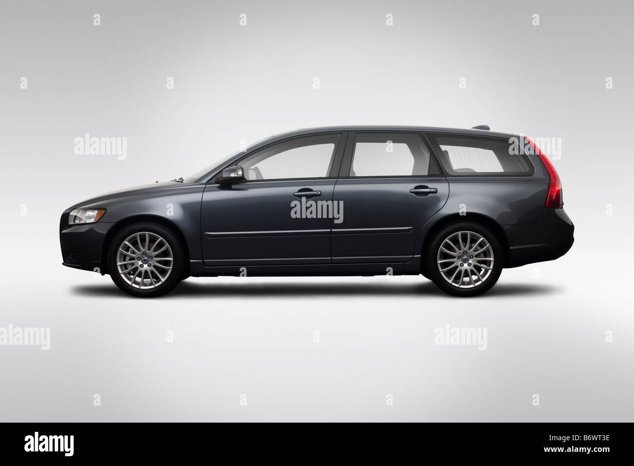 Volvo estate hi-res stock photography and images - Alamy