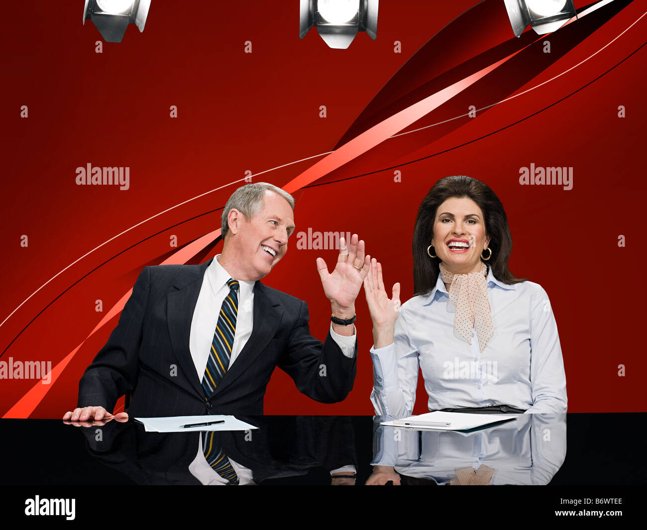 News studio reporter hi-res stock photography and images - Alamy