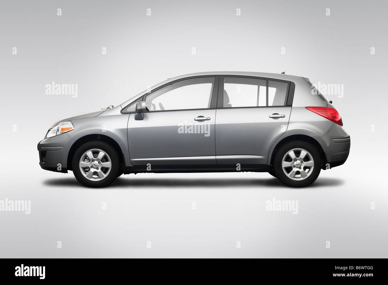 Nissan versa hi-res stock photography and images - Alamy