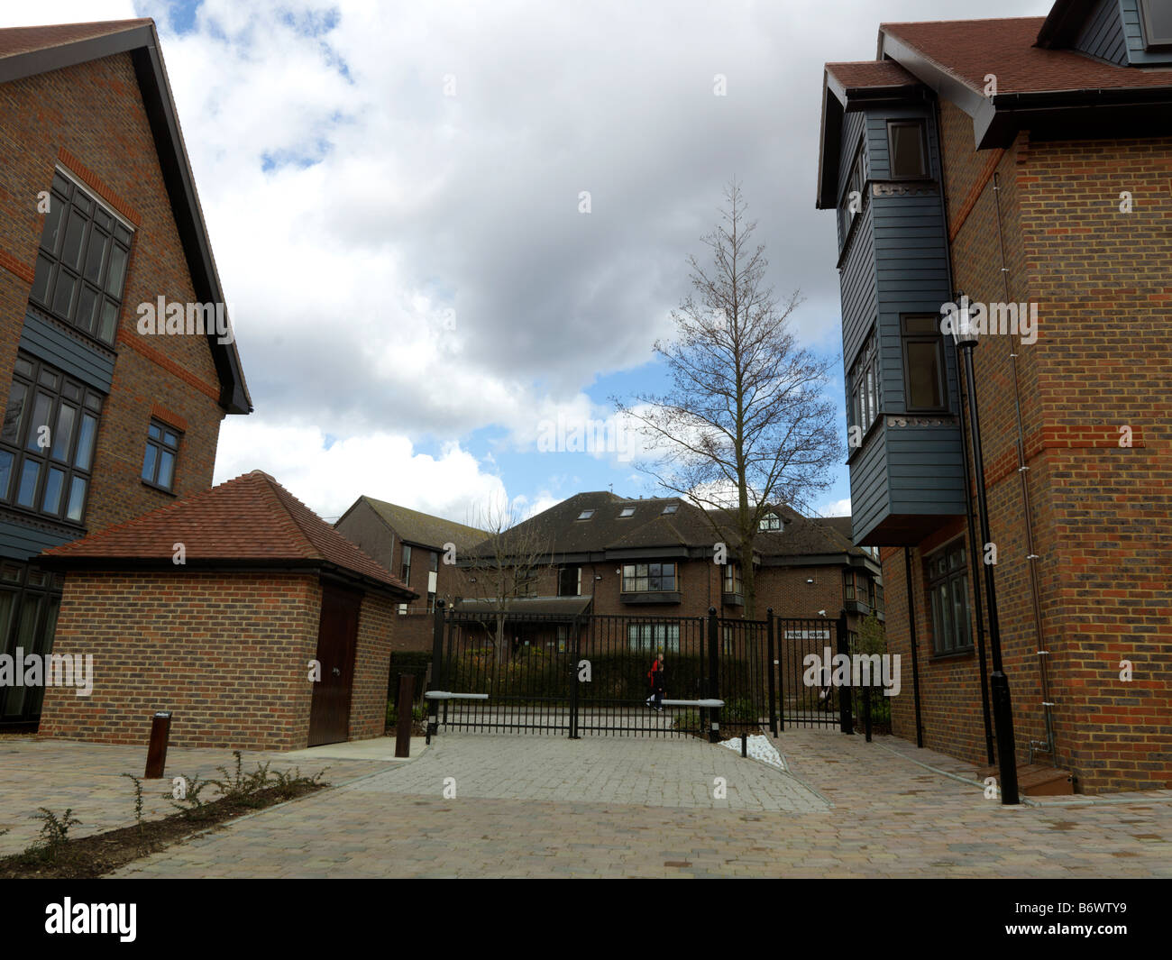 Gated community hi-res stock photography and images - Alamy