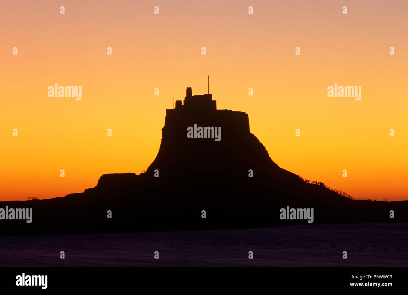 Sunrise over Lindisfarne Castle, Holy Island, Northumberland Stock ...