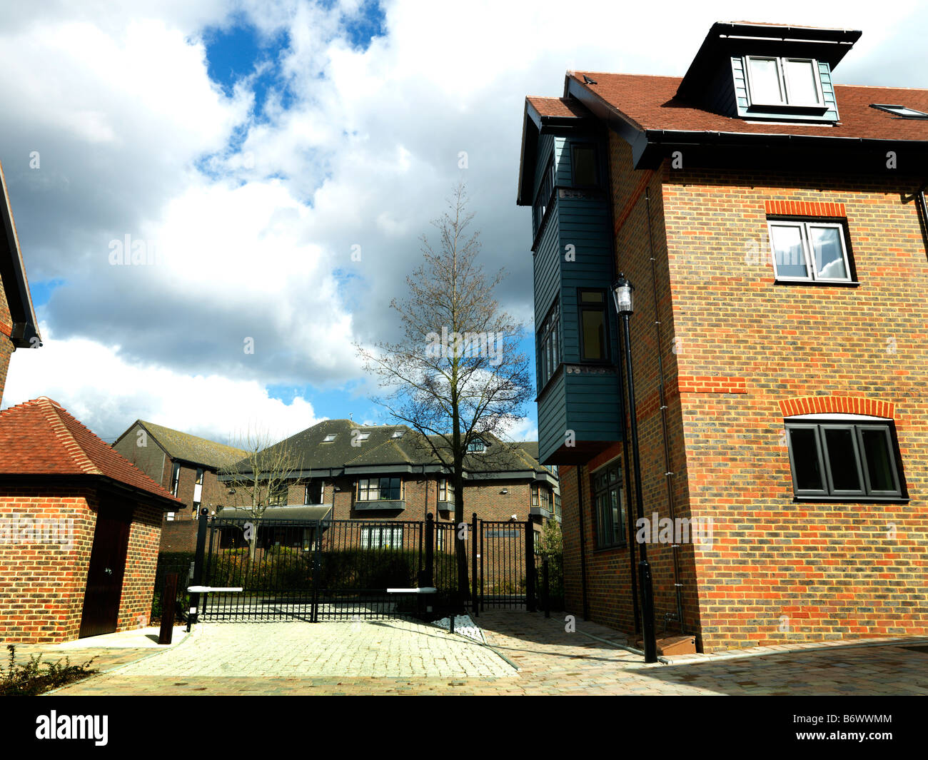 Gated community hi-res stock photography and images - Alamy