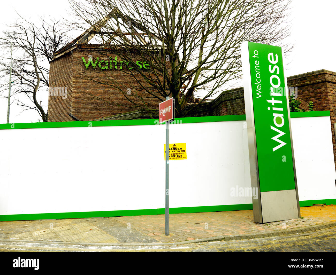 Supermarket damage hi-res stock photography and images - Alamy