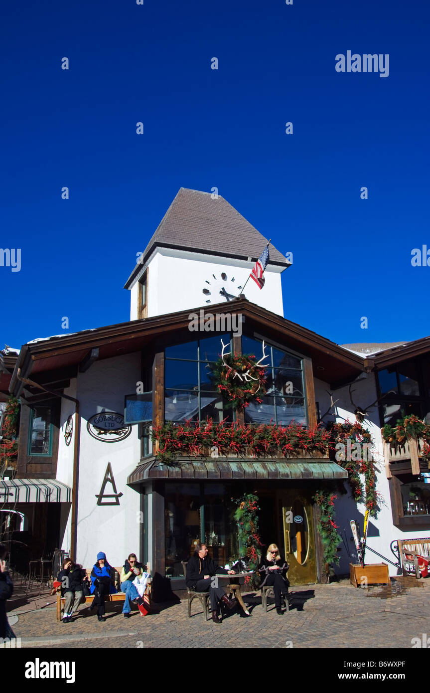USA, Colorado, Vail Village Ski Resort. Apres Ski bar Stock Photo - Alamy