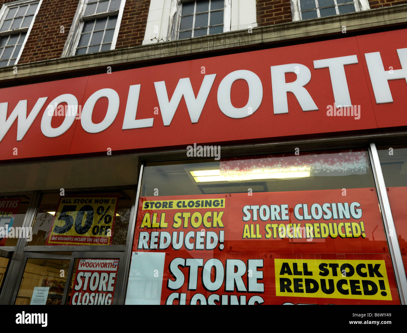 Woolworths Closing Down last few days of Trading after 100 years Stock ...