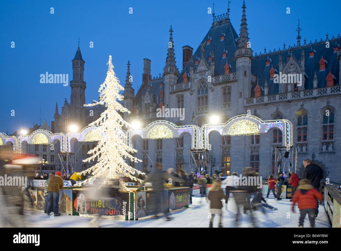 Skating rink at Christmas Markt Bruges Belgium Stock Photo - Alamy