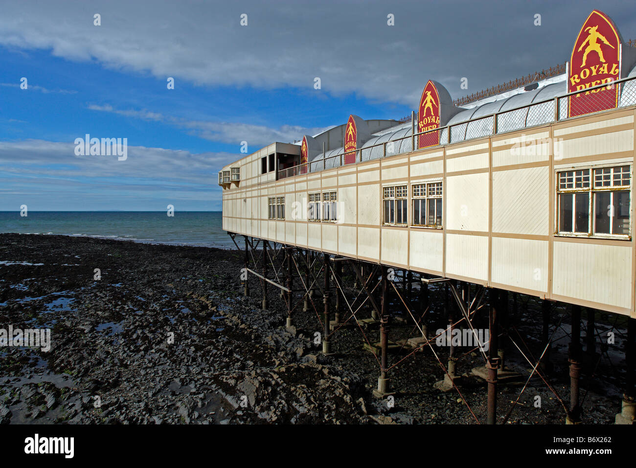 Royal Terrace Pier Stock Photos & Royal Terrace Pier Stock Images - Alamy