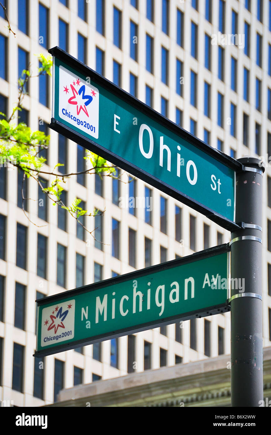 Street signs at the intersection of Michigan Avenue (Magnificent Mile ...