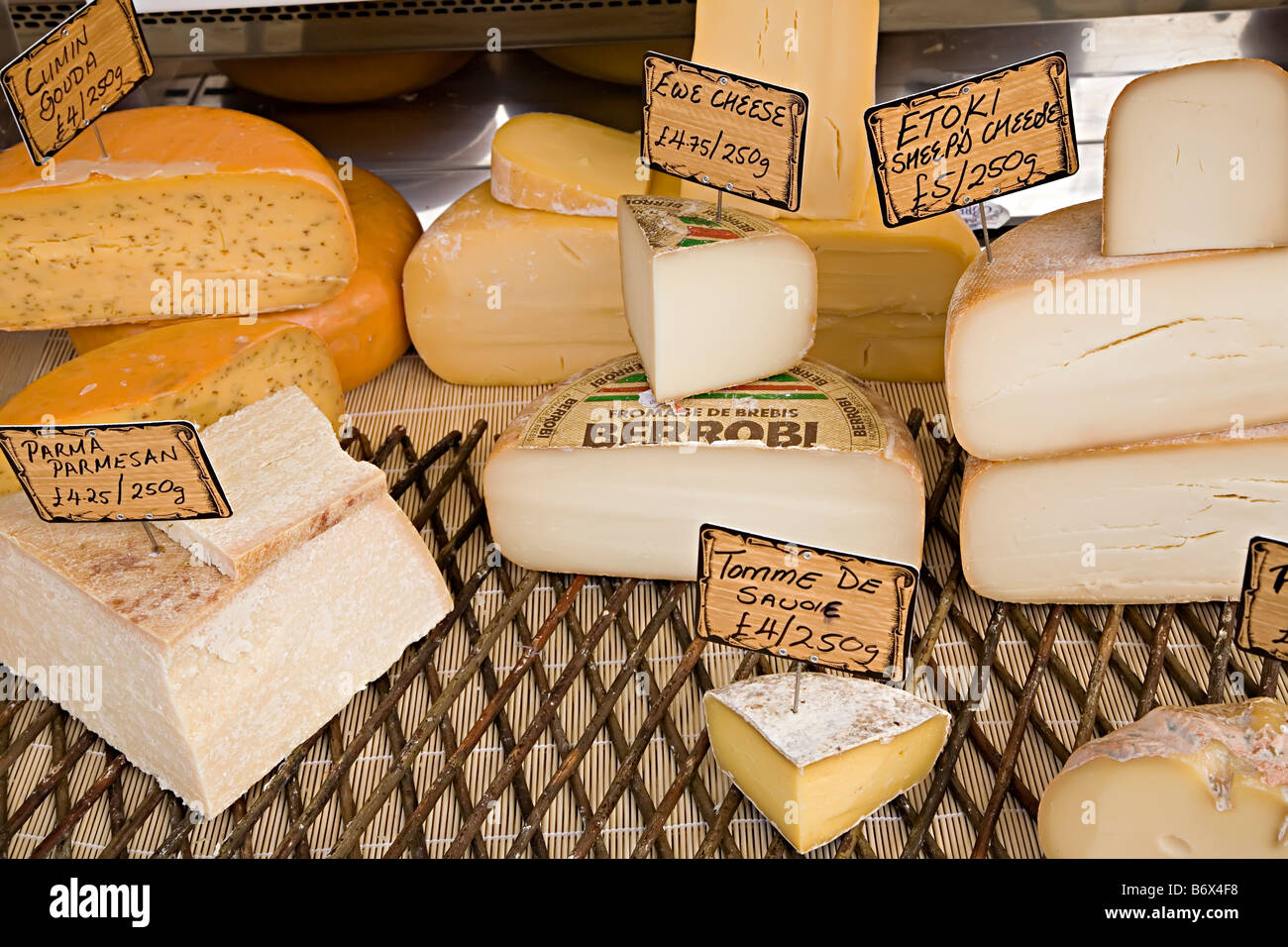 Welsh goats cheese hi-res stock photography and images - Alamy