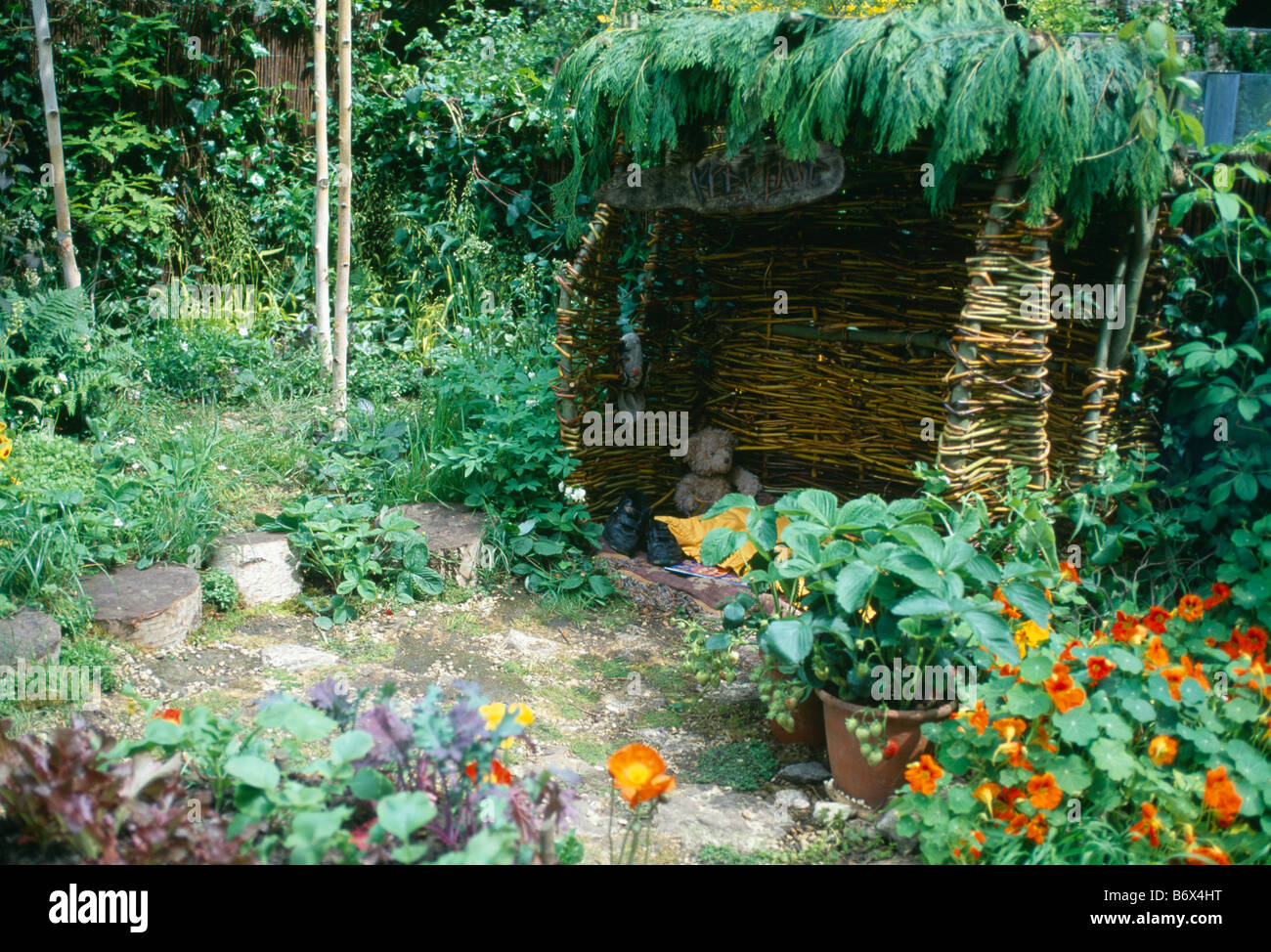 Arbours hi-res stock photography and images - Alamy