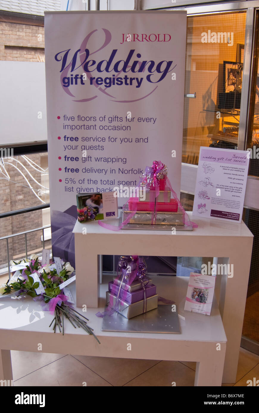 Jarrolds department store norwich norfolk hi-res stock photography and ...