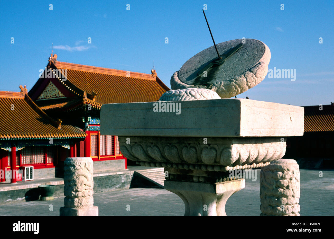 Gnomon china hi-res stock photography and images - Alamy