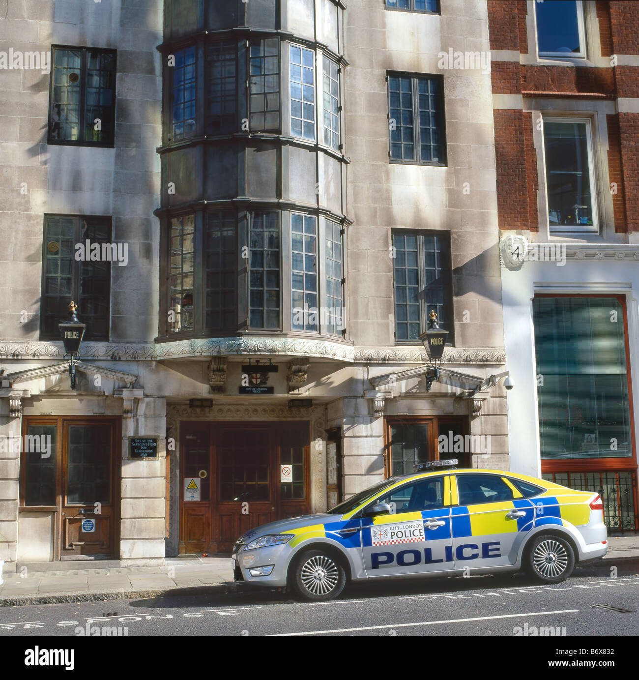 Police station uk hi-res stock photography and images - Alamy