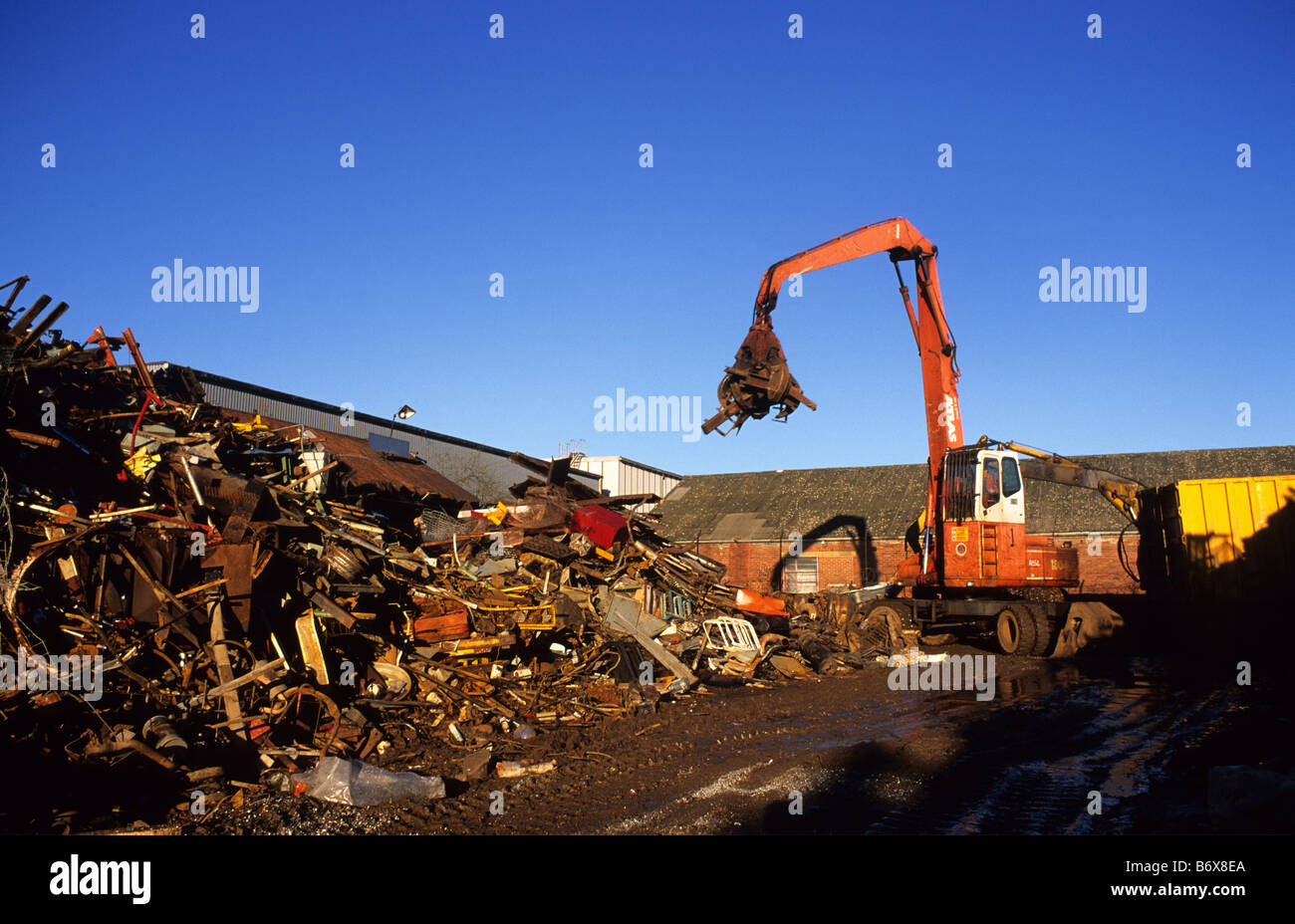 Scrap metal plant business hi-res stock photography and images - Alamy