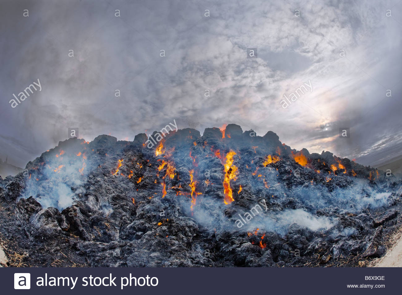 Hay Burning Stock Photos & Hay Burning Stock Images - Alamy