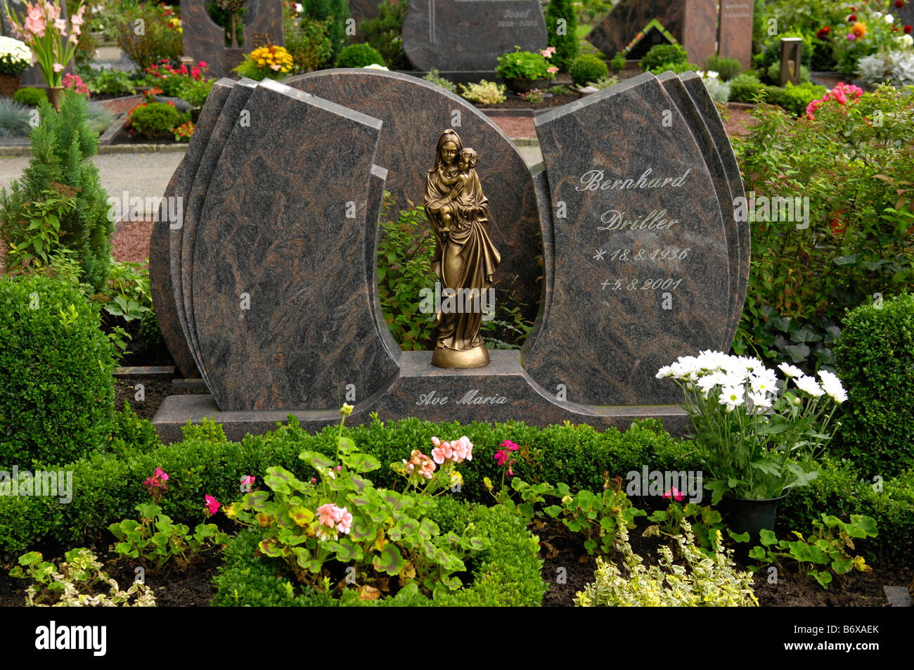 friedhof sennelager cemetery graveyard headstone death mortality ...