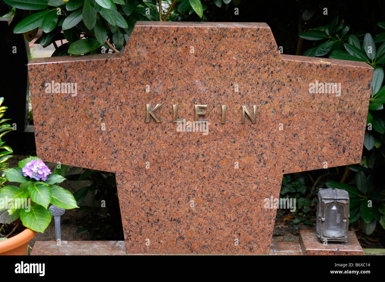 klein cross friedhof sennelager cemetery graveyard headstone death ...