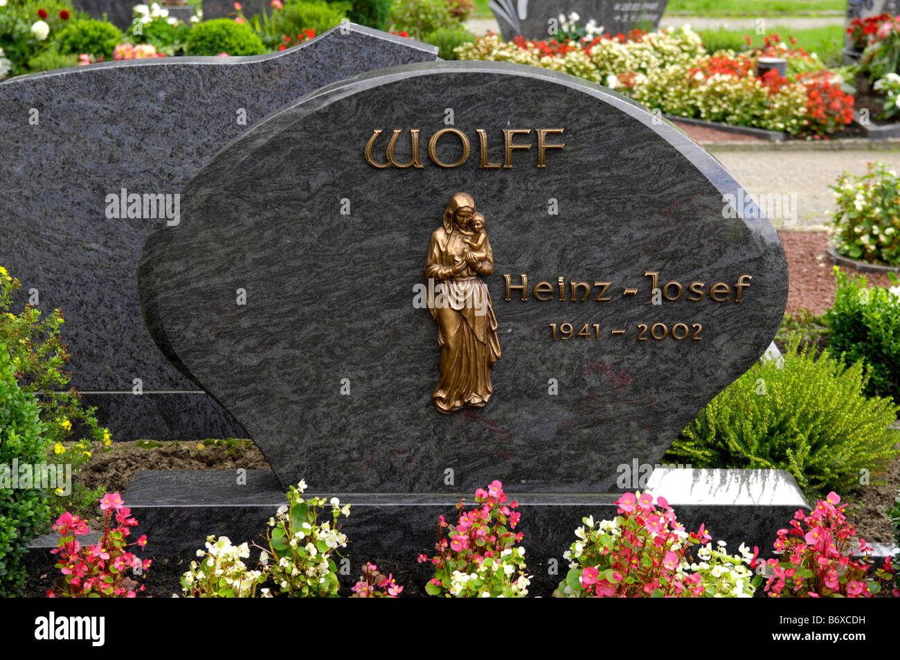 friedhof sennelager cemetery graveyard headstone death mortality ...