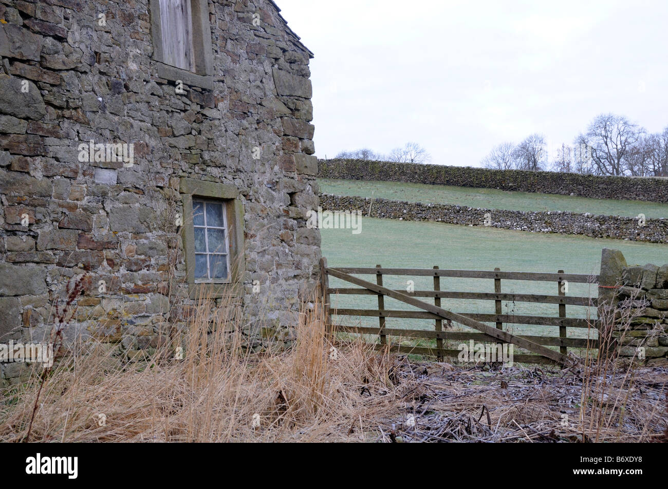 Derelict Stone House and Gate in Burnsall Village North Yorkshire Dales ...