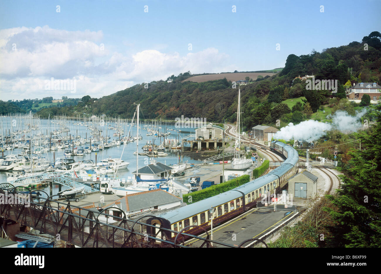Gwr steam locomotive hi-res stock photography and images - Alamy