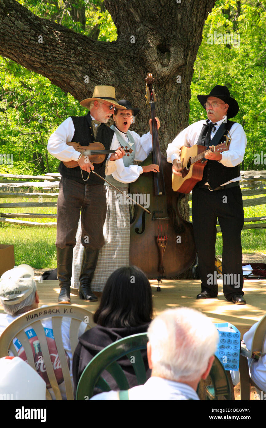 Blue grass hi-res stock photography and images - Alamy