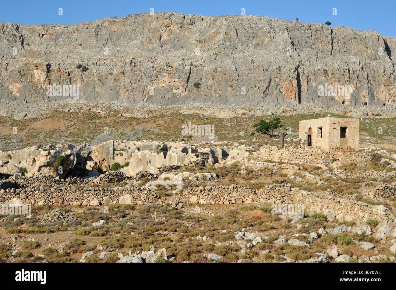 Disused rustic farmhouse, Rhodes, Greece Stock Photo - Alamy