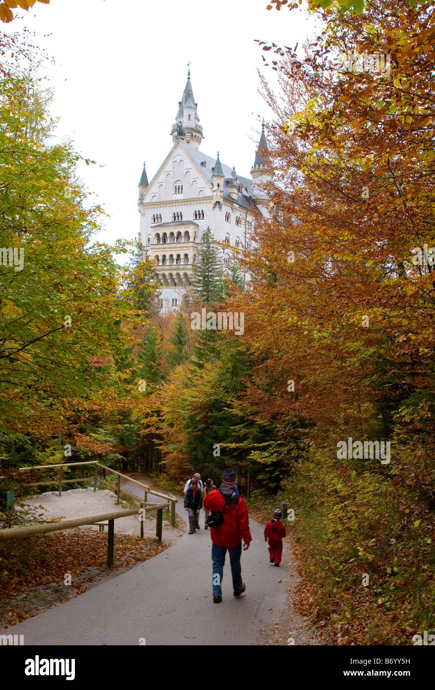 Neuschwanstein tour people hi-res stock photography and images - Alamy