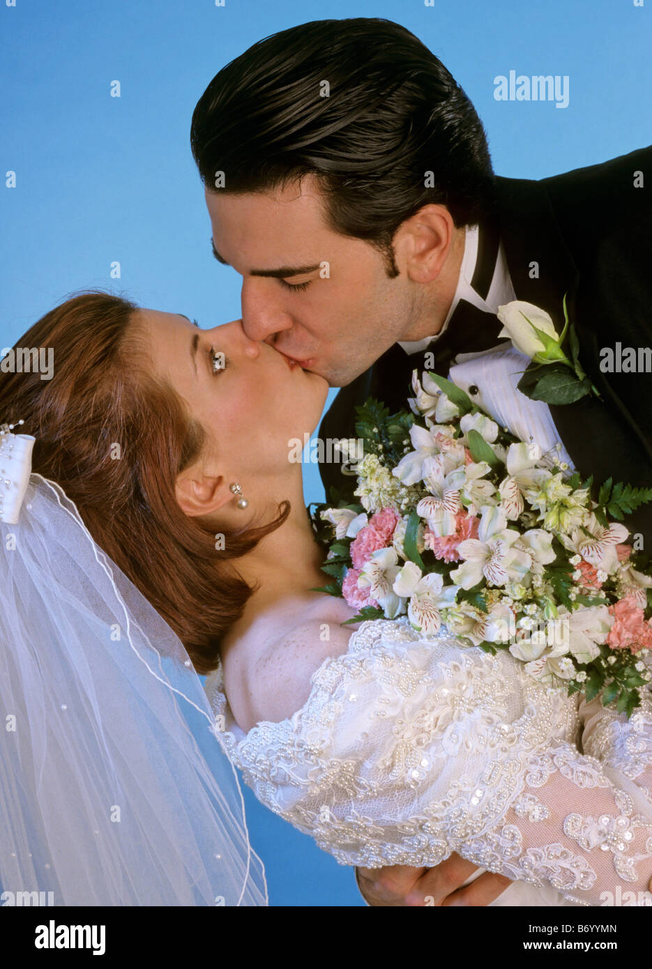 Kisses new bride hi-res stock photography and images - Alamy