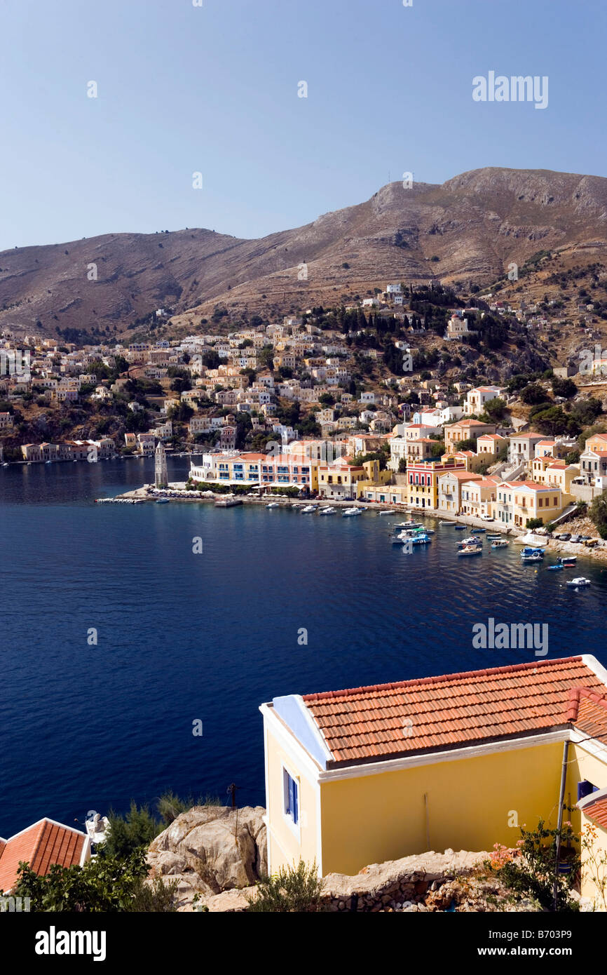 Aerial vertical shot houses hi-res stock photography and images - Alamy