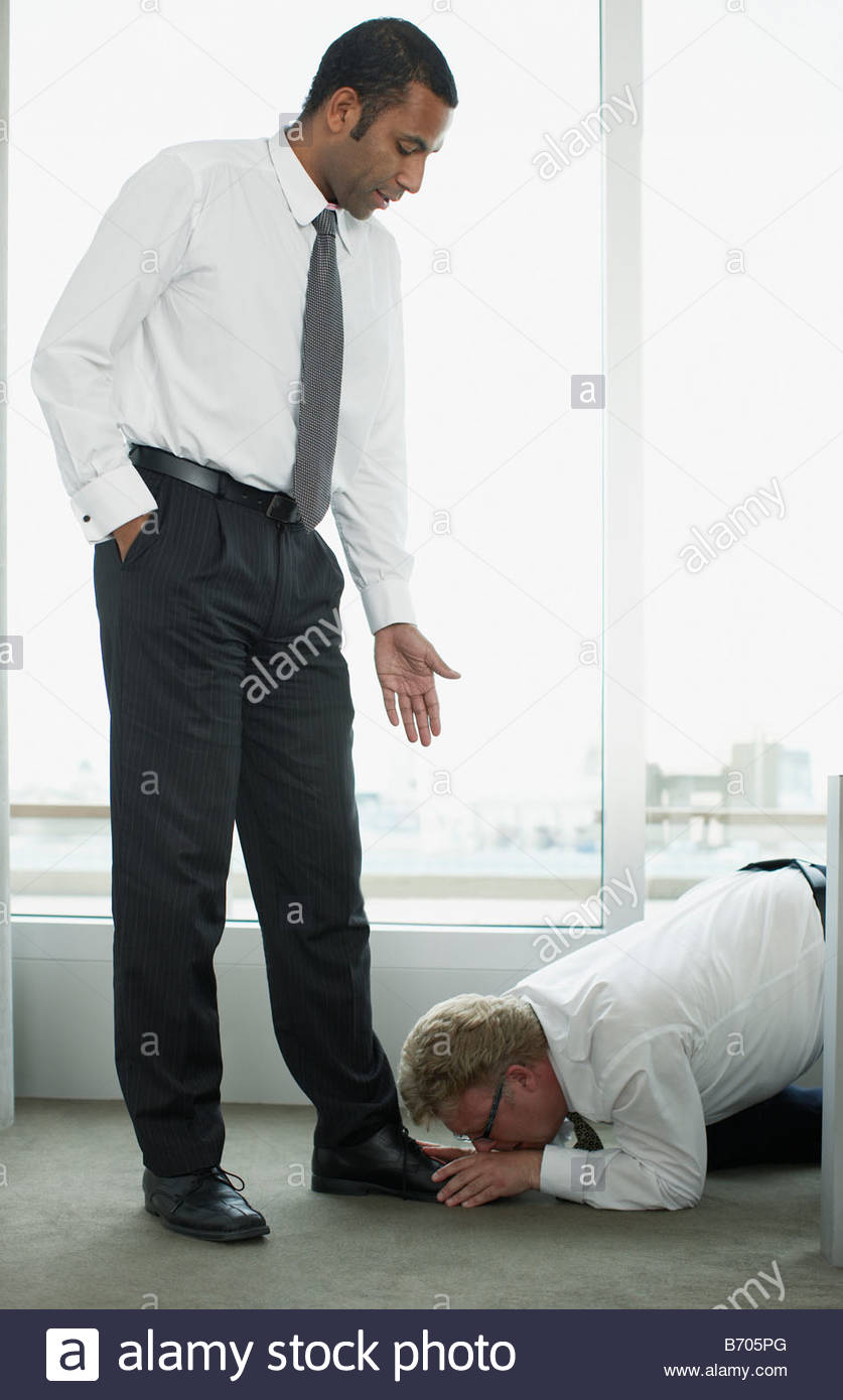 Man Kissing Feet Stock Photos & Man Kissing Feet Stock Images - Alamy