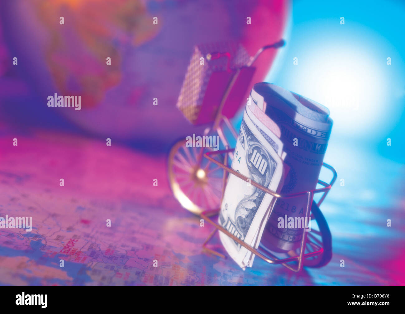 Money globe stand hi-res stock photography and images - Alamy