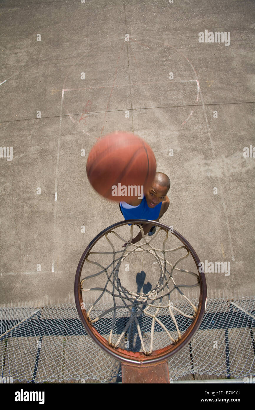 Man plays basketball hi-res stock photography and images - Alamy